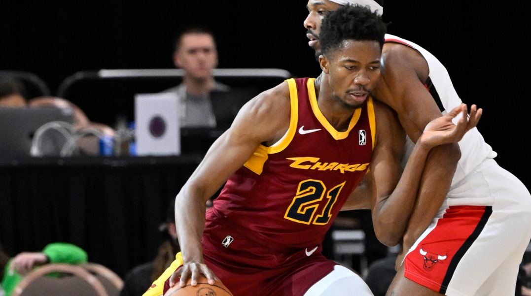 Charge Fall in Showcase Semifinal - Charge Basketball