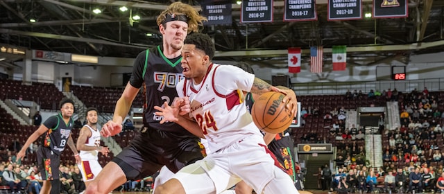 News - Charge Basketball