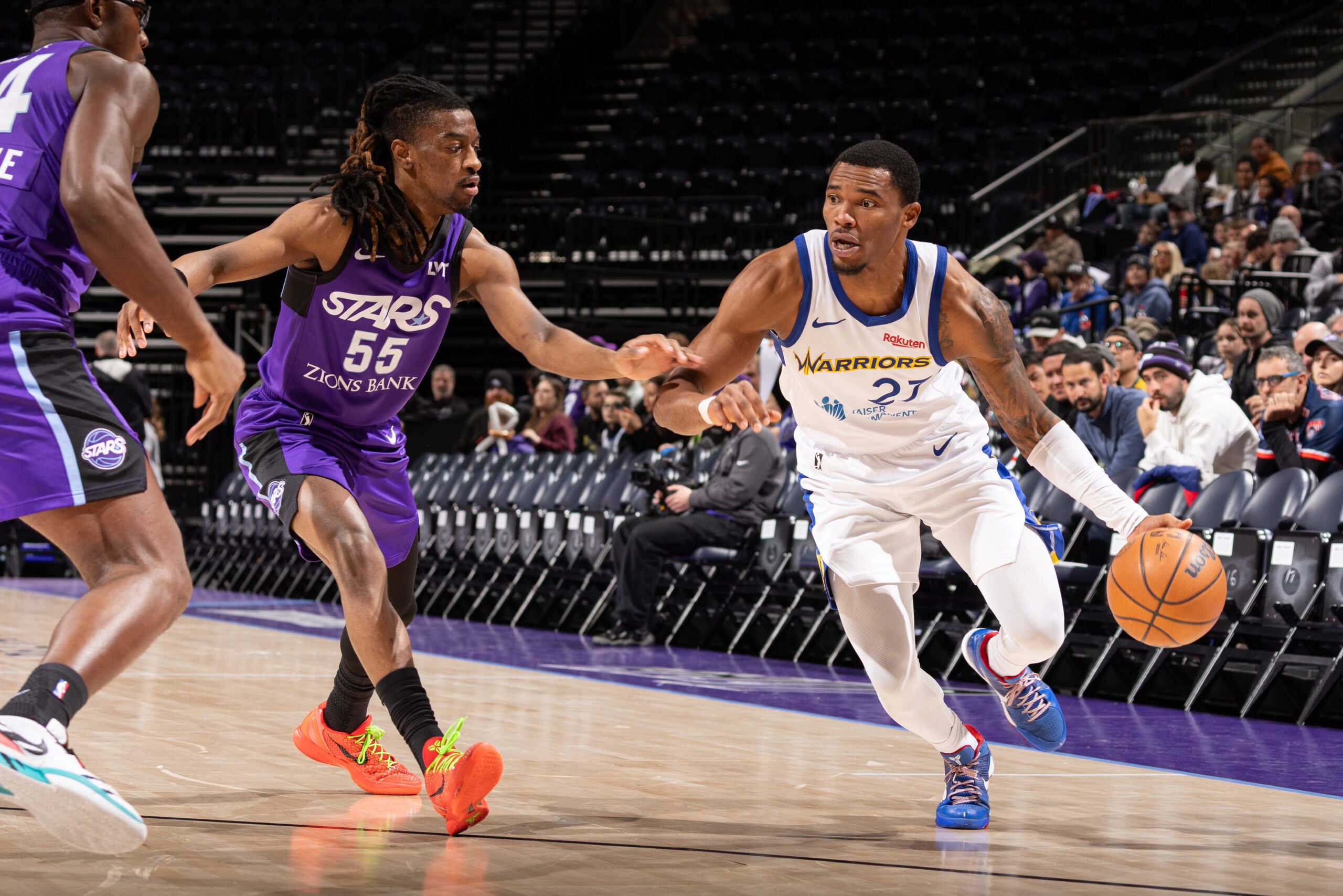 Clark And Miller Jr. Shine In Short-Handed Sea Dubs' 126-113 Loss To ...