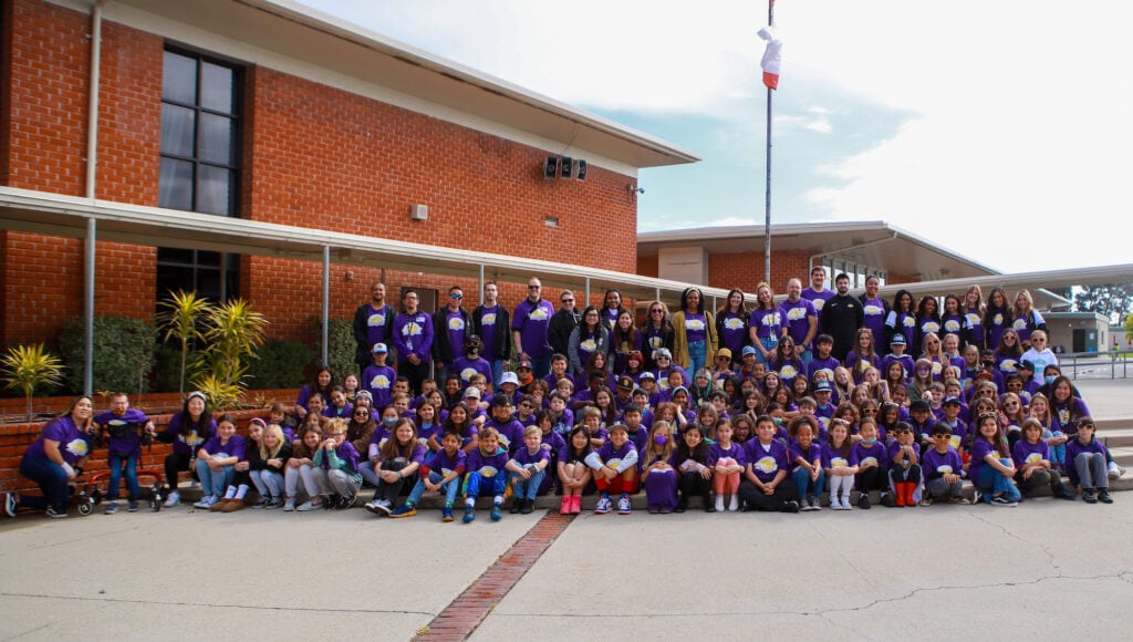 South Bay Lakers and Los Angeles Lakers Staff Read to Students at ...