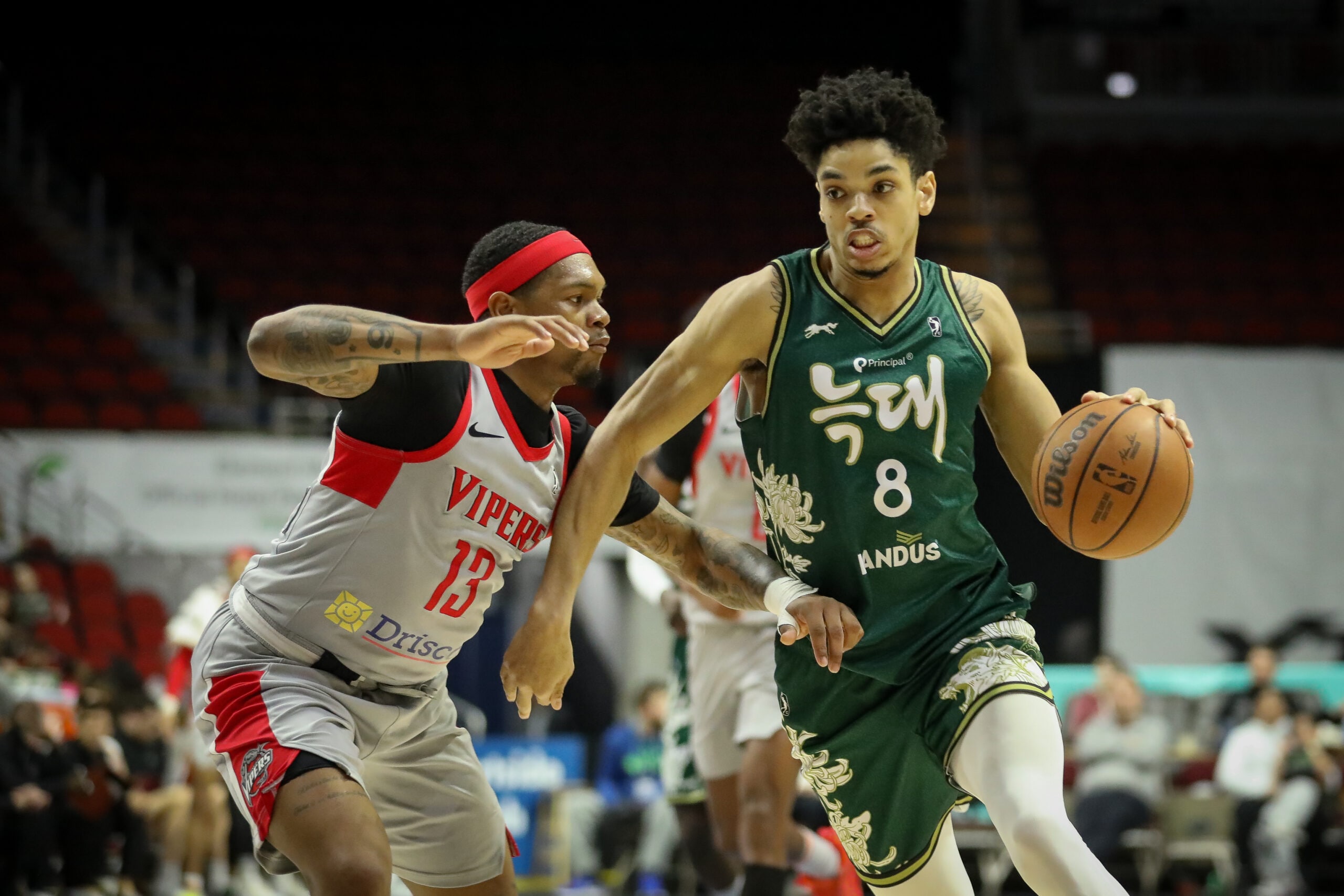 Rio Grande Valley Holds off Iowa, 124-120 - Iowa Wolves
