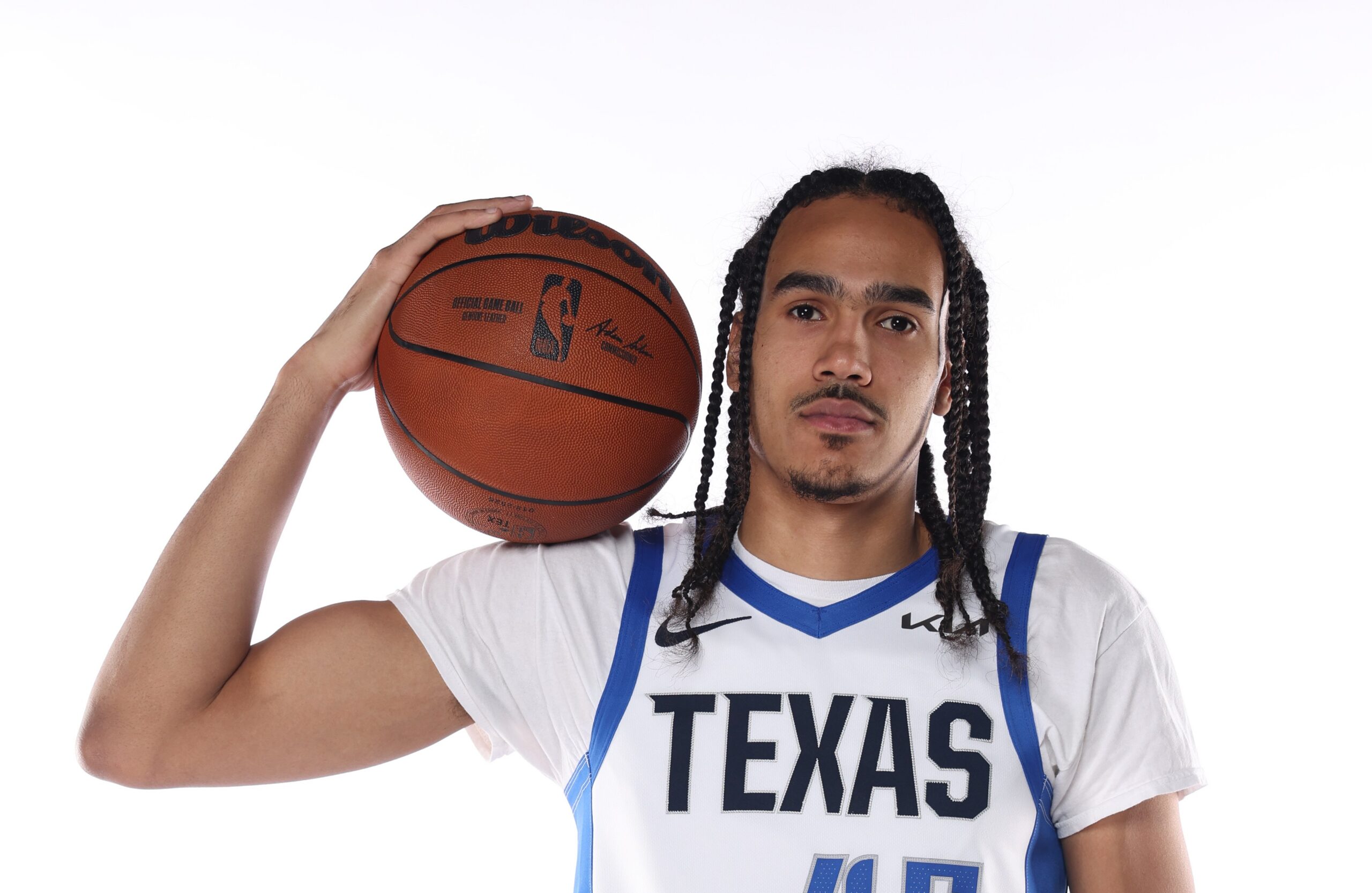 LEGENDS OUTLAST VIPERS TO EARN FIRST ROAD WIN - Texas Legends