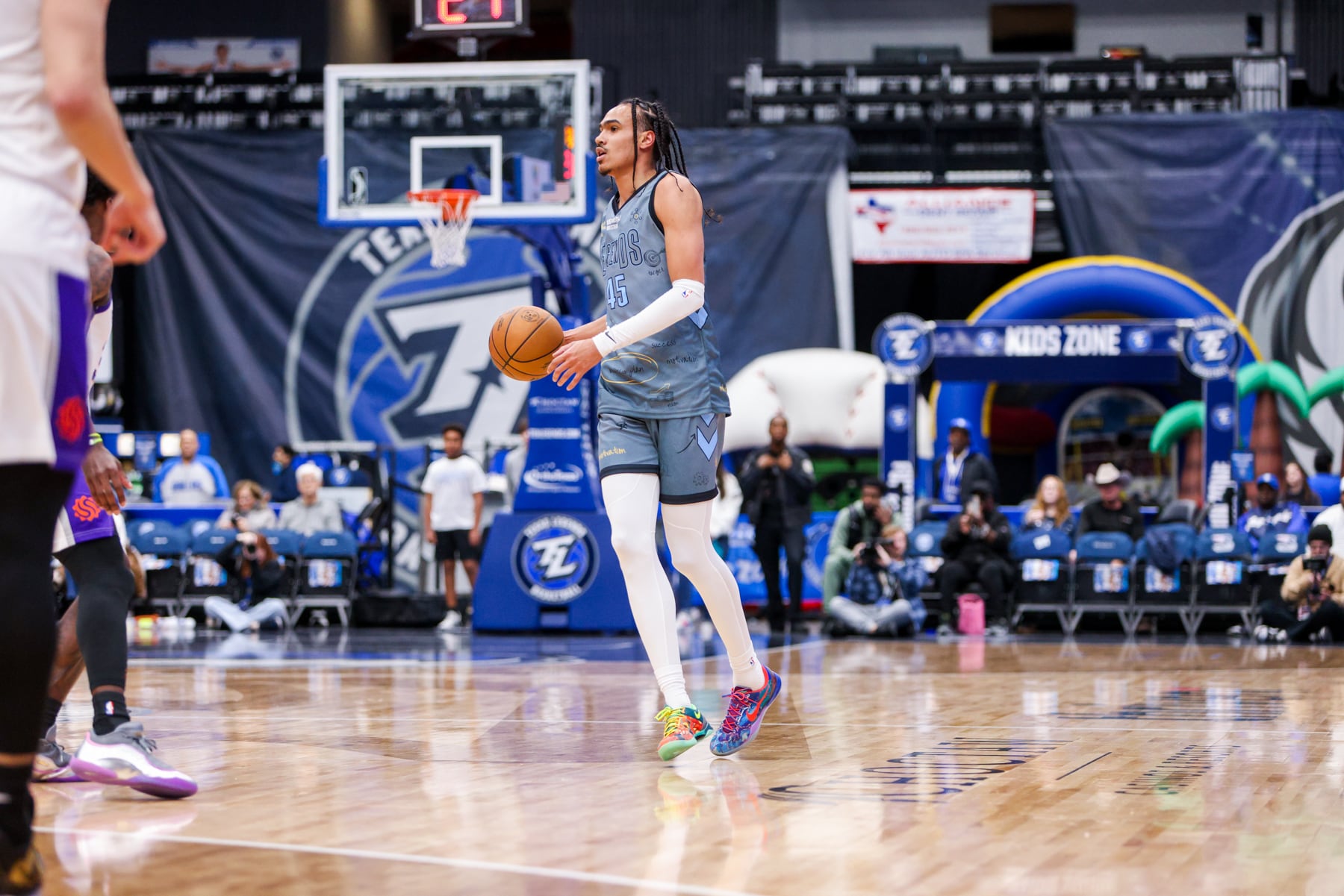 LEGENDS' LATE LEAD SLIPS AWAY IN LOSS TO SUNS - Texas Legends