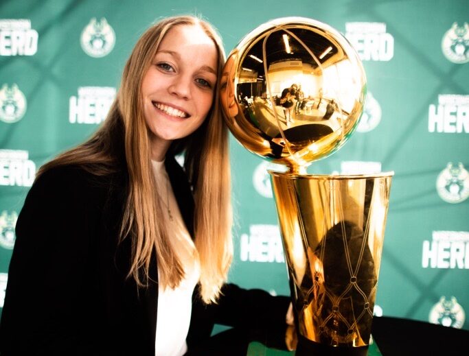 Front Office - Jamie Winsted - Wisconsin Herd