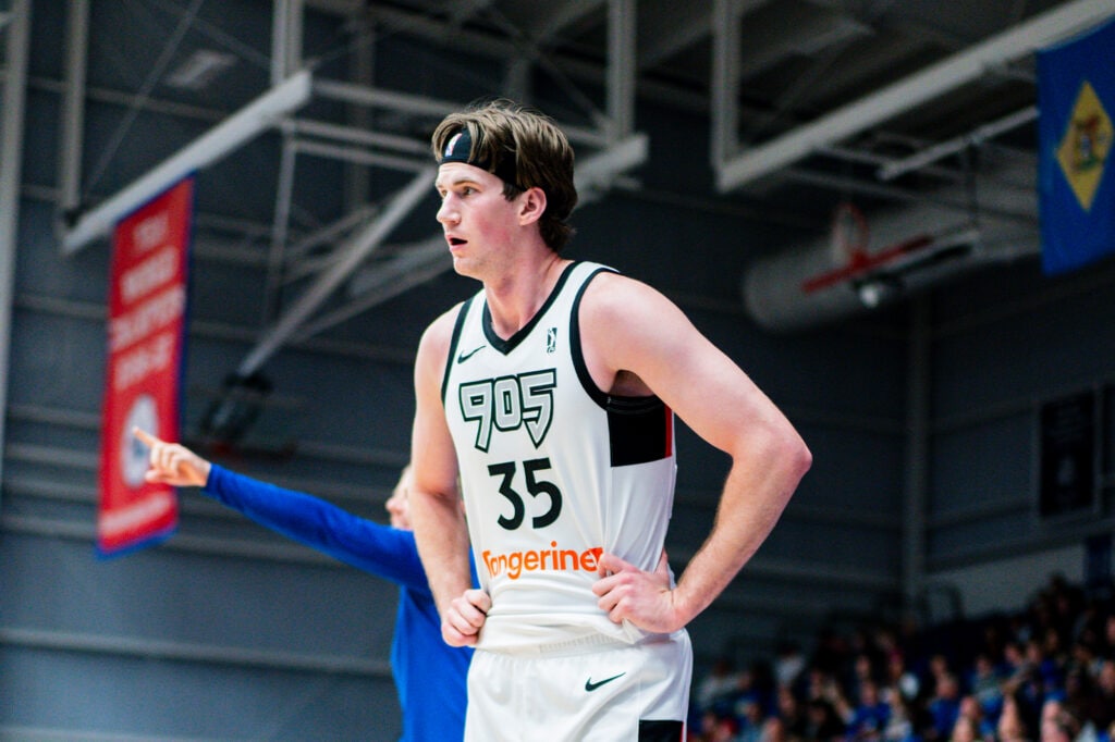 Thunder Signs Branden Carlson - The NBA G League