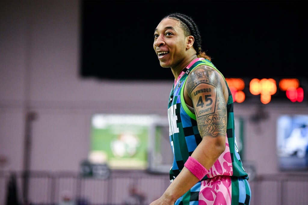 Boston Celtics Sign JD Davison - The NBA G League